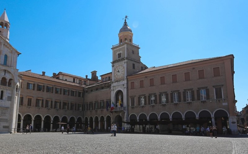 Festa della Repubblica: orari uffici comunali - Comune di Modena